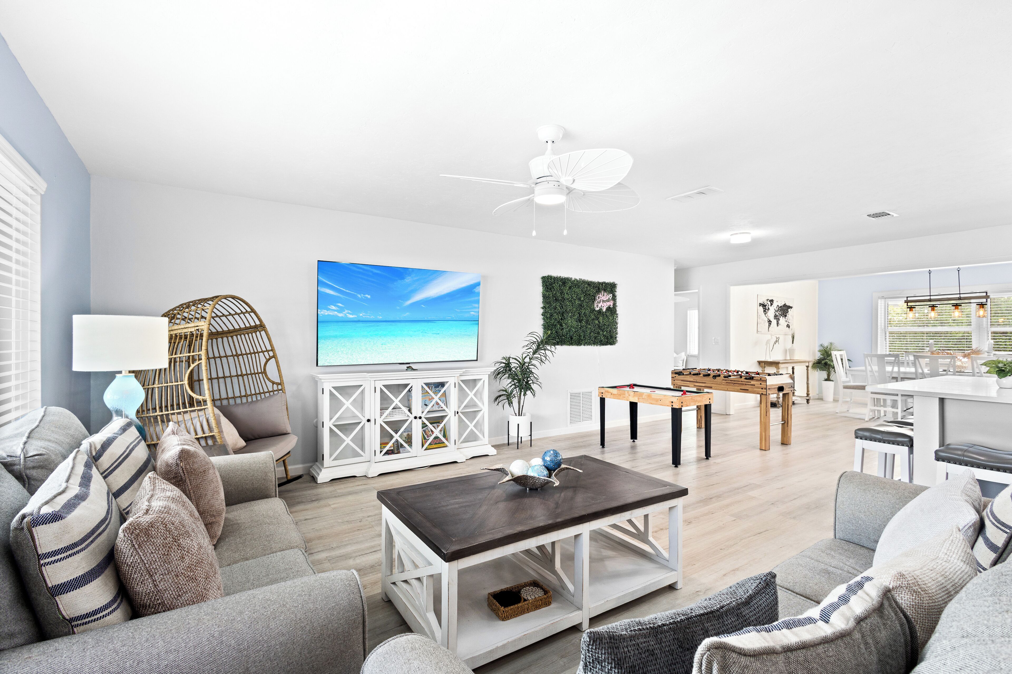 Private Oasis W/ Heated Saltwater Pool & Hot Tub - Bradenton Beach, FL