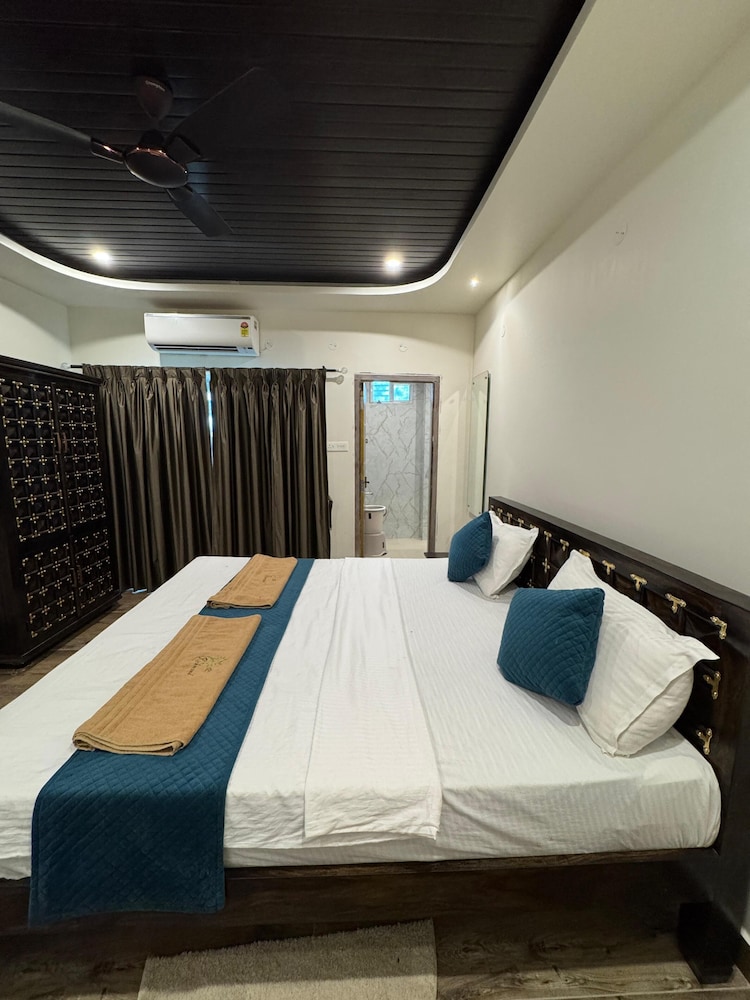 5th Avenue - Visakhapatnam