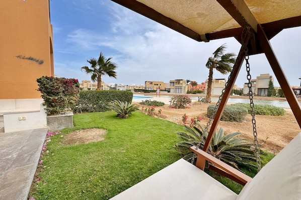 Apartamento Básico | Terrenos do alojamento