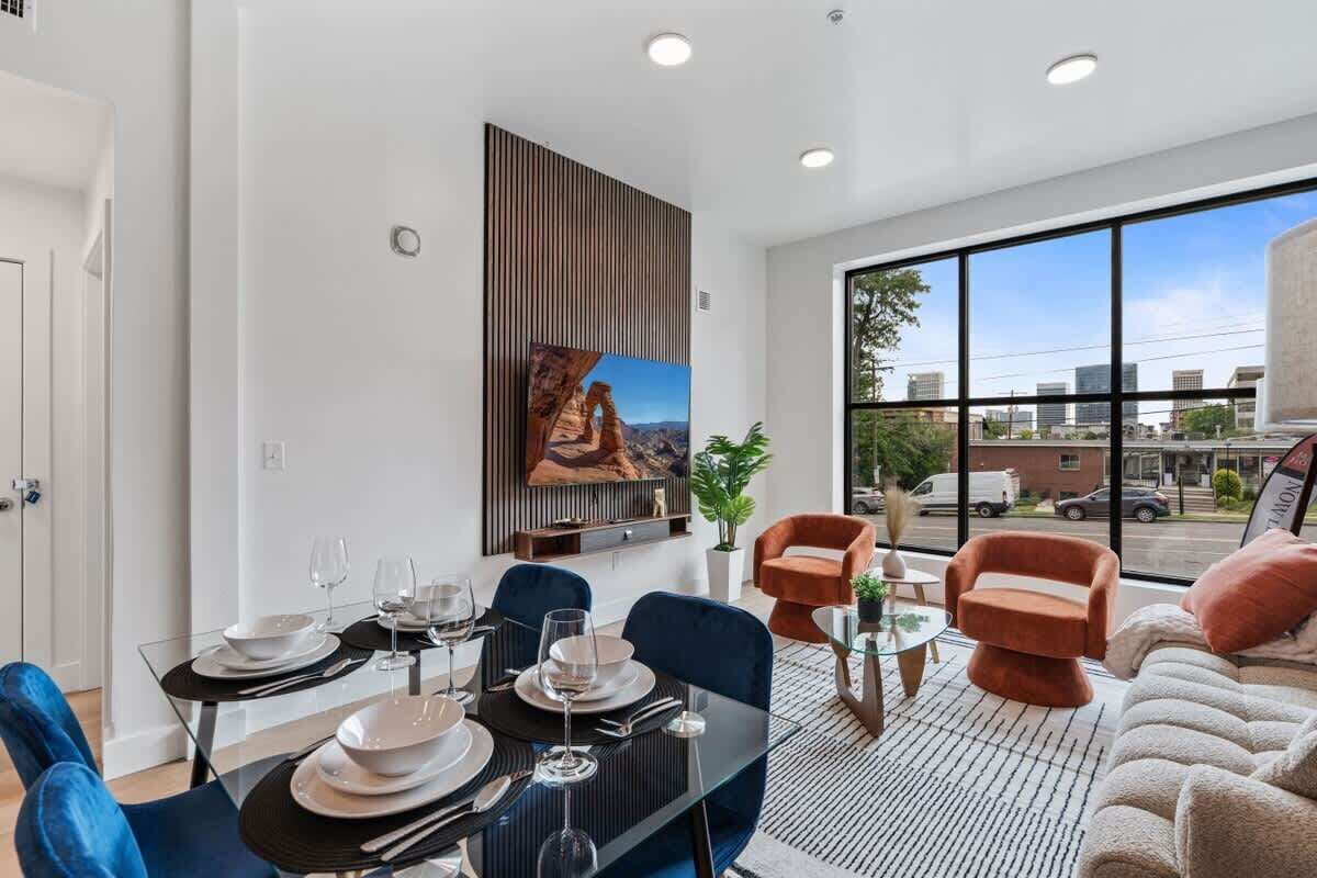 Unique 2br Slc Short Walk To Temple, Shops, Food - Salt Lake City, UT