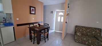 Estúdio Clássico, varanda, vista para o jardim | Secretária adequada para computadores portáteis, quartos insonorizados 