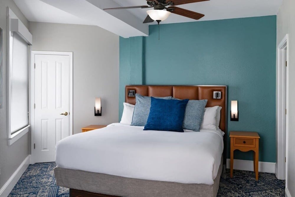 Wyndham Riverside Suites | 2BR/2BA Queen Suite - San Antonio | Vrbo