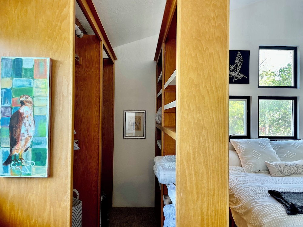 Fully furnished, 30-day min./ Light-Filled Apartment in Sebastopol ...