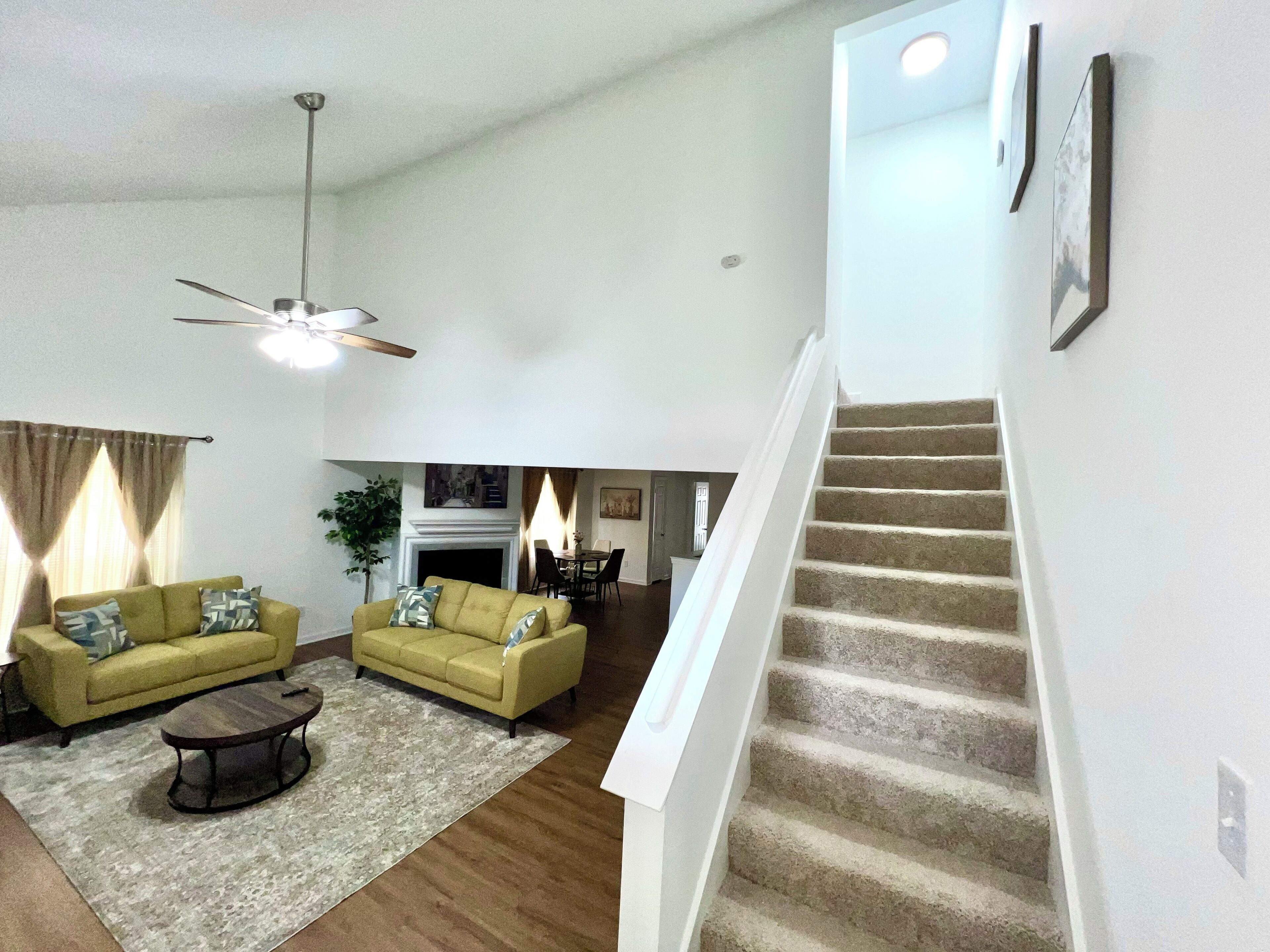 Beautiful 2-bedroom Townhome With King Size Beds In Cordova Memphis - Memphis, TN