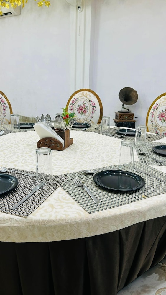 Hotel Vijayvargiya Dhani - Bikaner