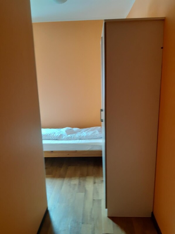 Quarto duplo | Wi-Fi de cortesia, roupa de cama
