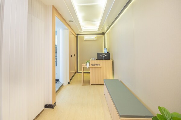 Thrive Hotel - Khlong Toei