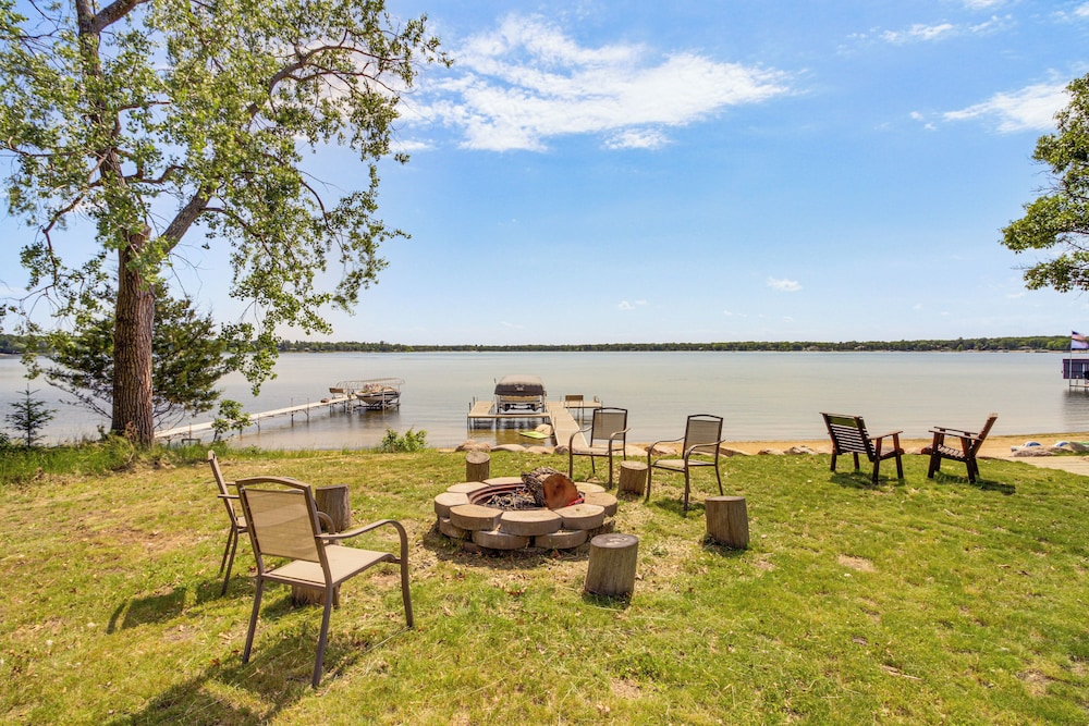 Private Beach & Dock: White Sand Lake Retreat! - Brainerd, MN