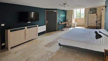 Quarto Duplo Comfort | Secretária, secretária adequada para computadores portáteis