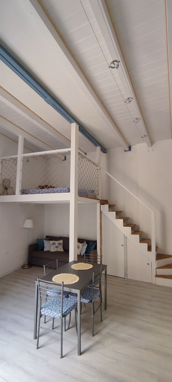 Monolocale Nel Centro Di Sant'antioco - Sant'Antioco