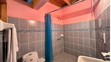 Quarto básico | Banheiro