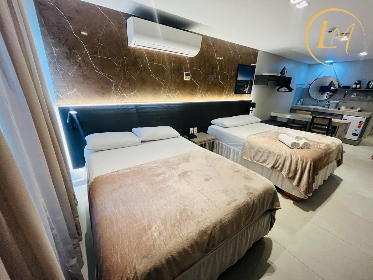 Quarto Quádruplo | Cofre no quarto, Wi-fi grátis 