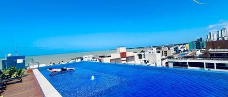 Quarto Quádruplo | Piscina