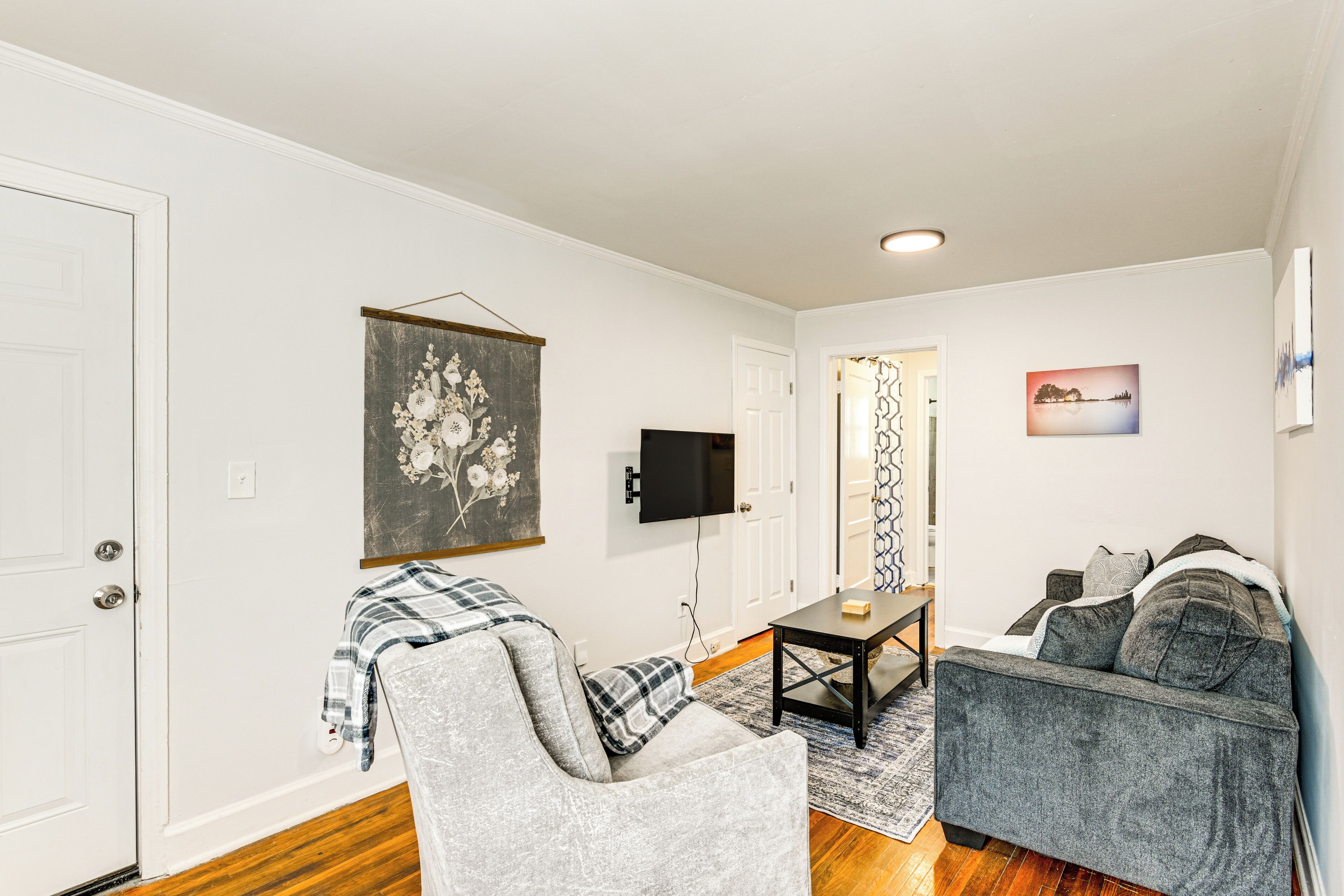 7 Mi To Dtwn: Apt W/ Spacious Yard In Nashville - Hendersonville, TN