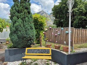 Gîte champagne montagne & nature Tarascon/Ariège Reviews, Deals ...