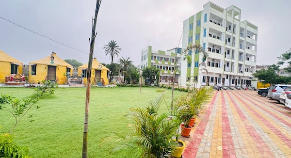 Shyam Resort - Khatoo