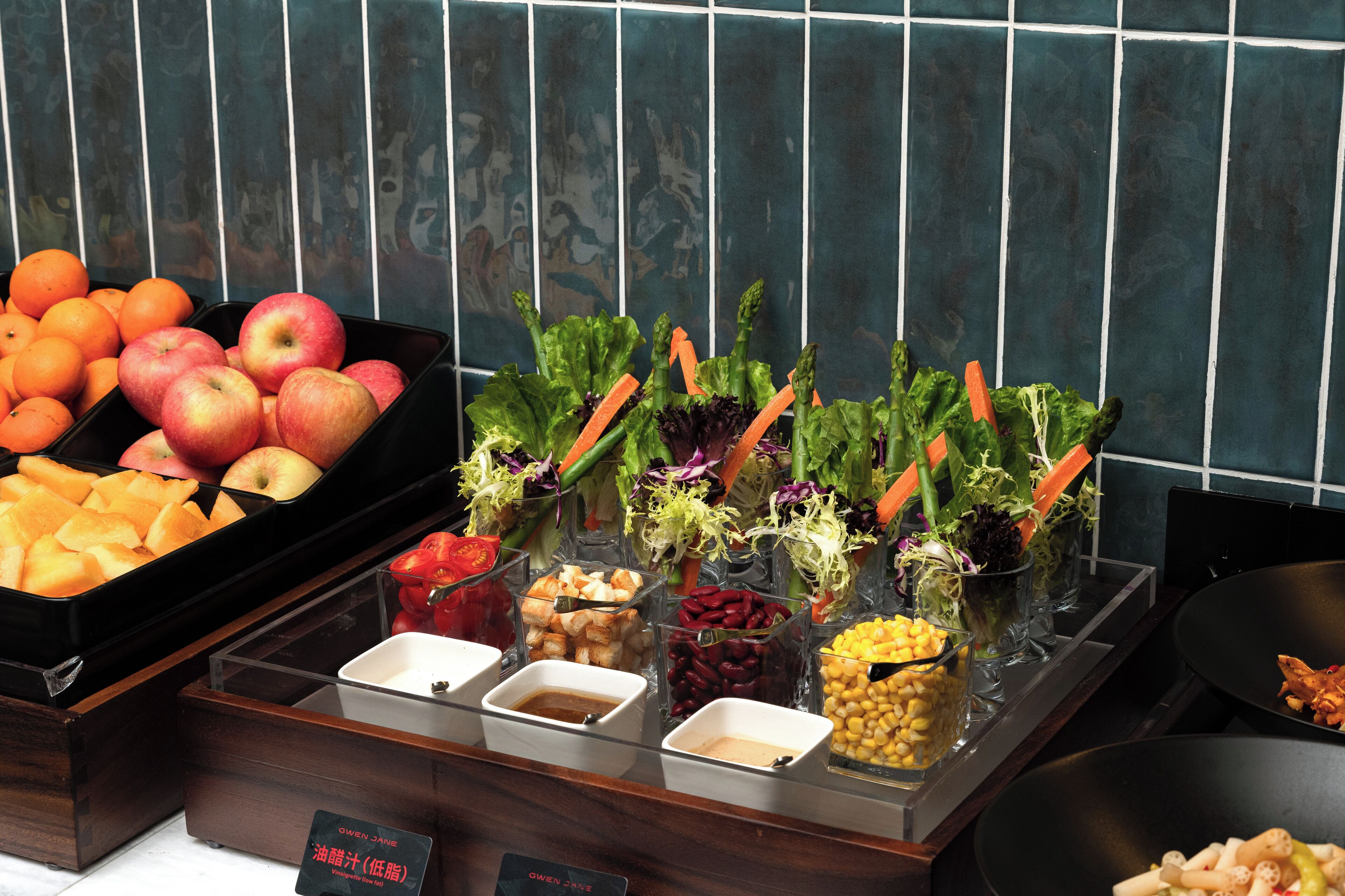 Café da manhã com buffet todos os dias mediante uma taxa