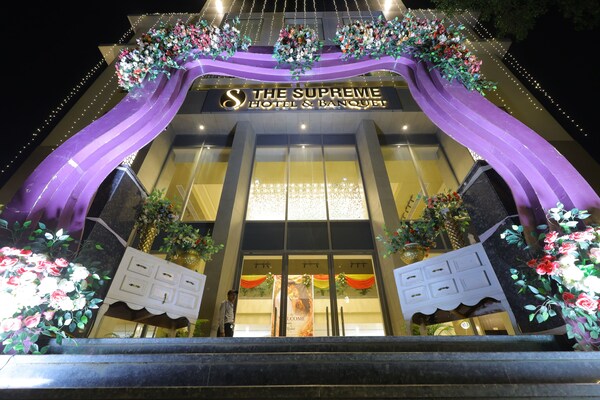 The Supreme Hotel And Banquet - Gaya