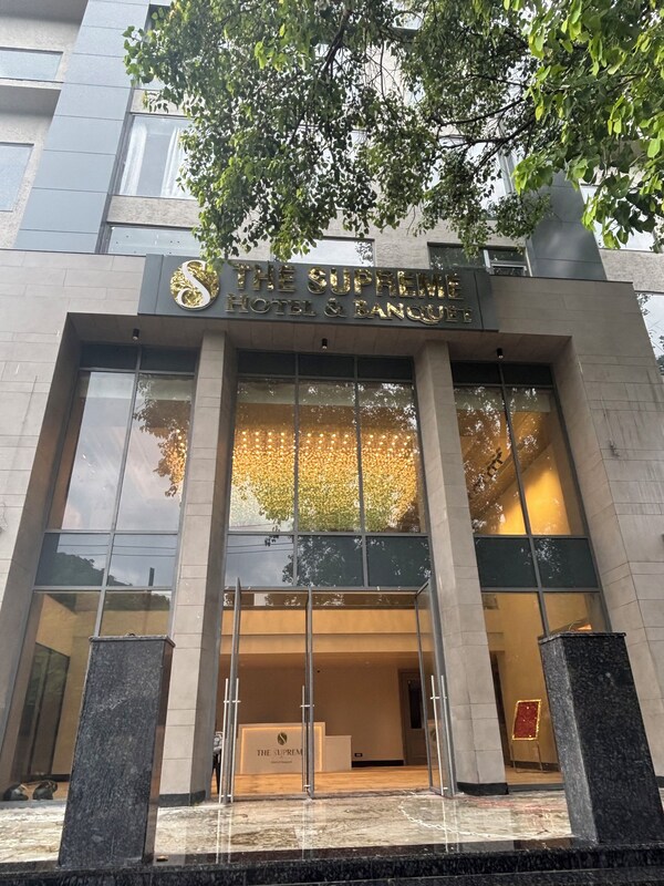 The Supreme Hotel And Banquet - Gaya