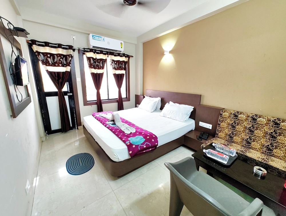 Hotel U K Palace Puri - Puri