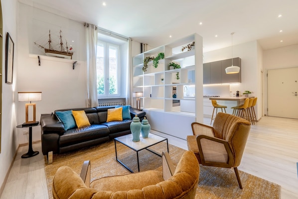 Apartamento (2 Bedrooms) | Área de estar | TV
