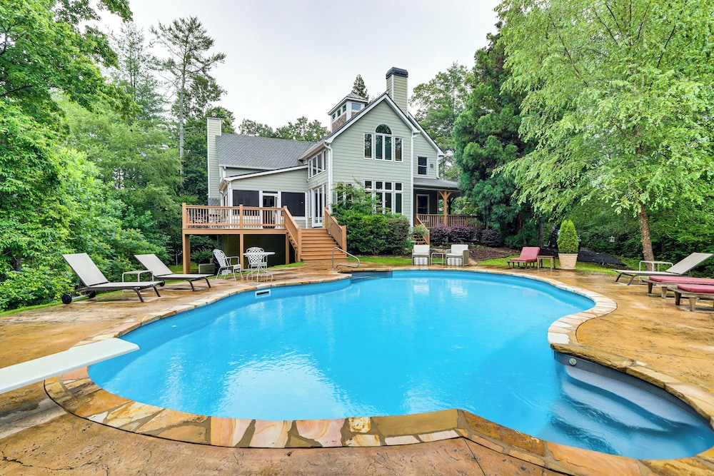 Game Room & Pool: Group Getaway In Dahlonega! - Dahlonega, GA