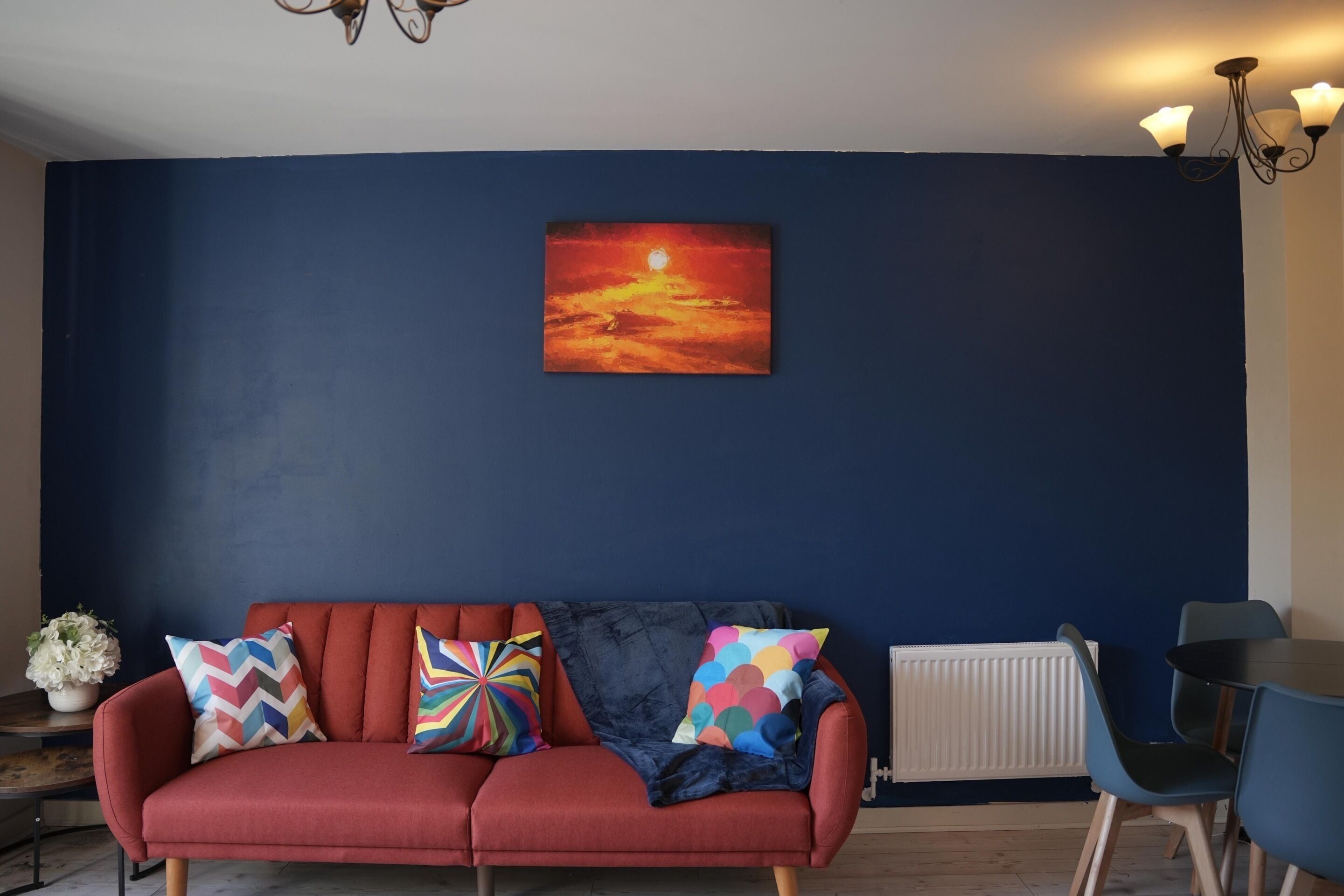 Town Centre Spacious 4 Bed Town House - St Neots