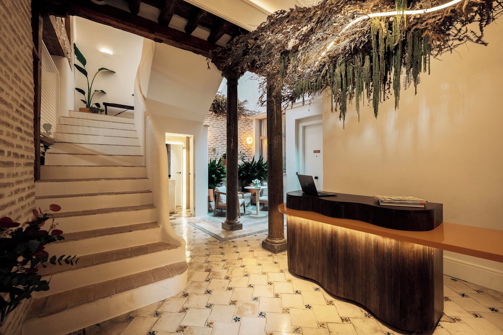 Hotel Boutique Escudo Del Carmen - Granada