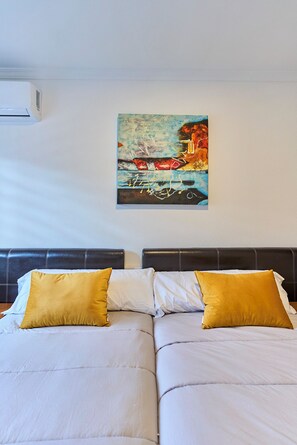 Quarto Twin | Edredões de penas, quartos insonorizados 