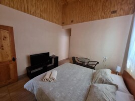 Secretária adequada para computadores portáteis, Wi-fi grátis 