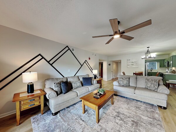 Mountain Breeze Retreat By Jackson Mountain Rentals - Dollywood, Pigeon Forge