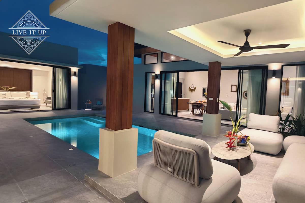 Villa Comfort, 3 quartos, piscina privativa | Cofre no quarto, com decoração personalizada