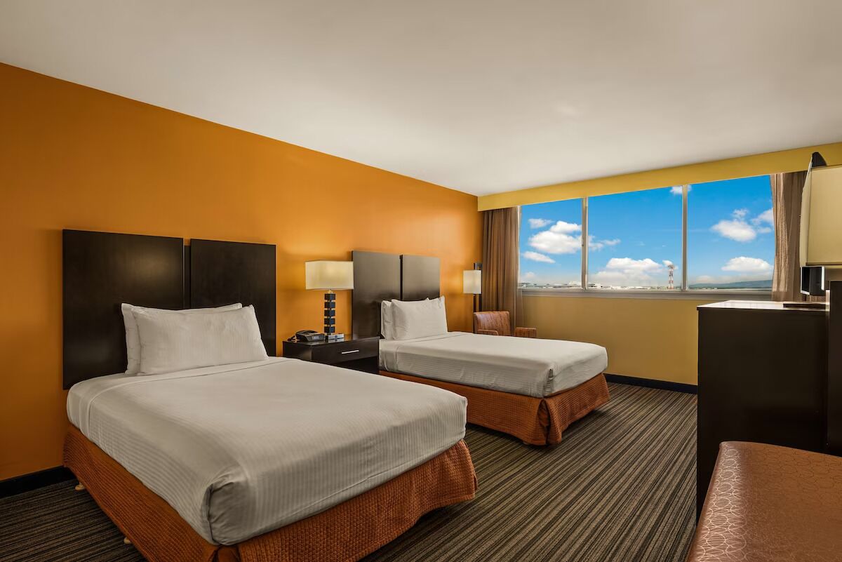 Relaxation Heaven | 2 Double Beds Standard Room With Swimming Pool - Ewa Beach, HI