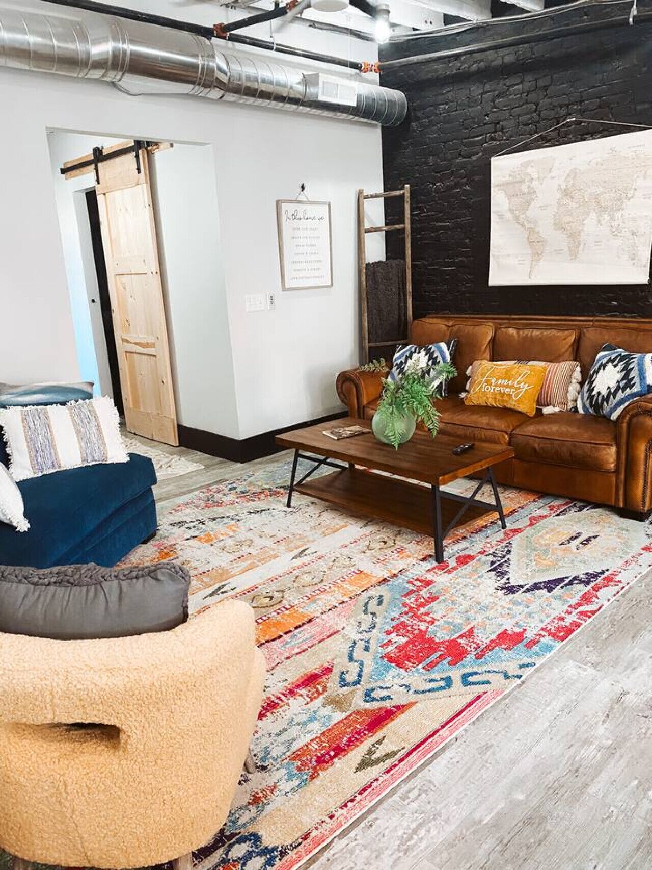 The Willow Loft * 3 Br Loft With Outdoor Living - Maryville, MO