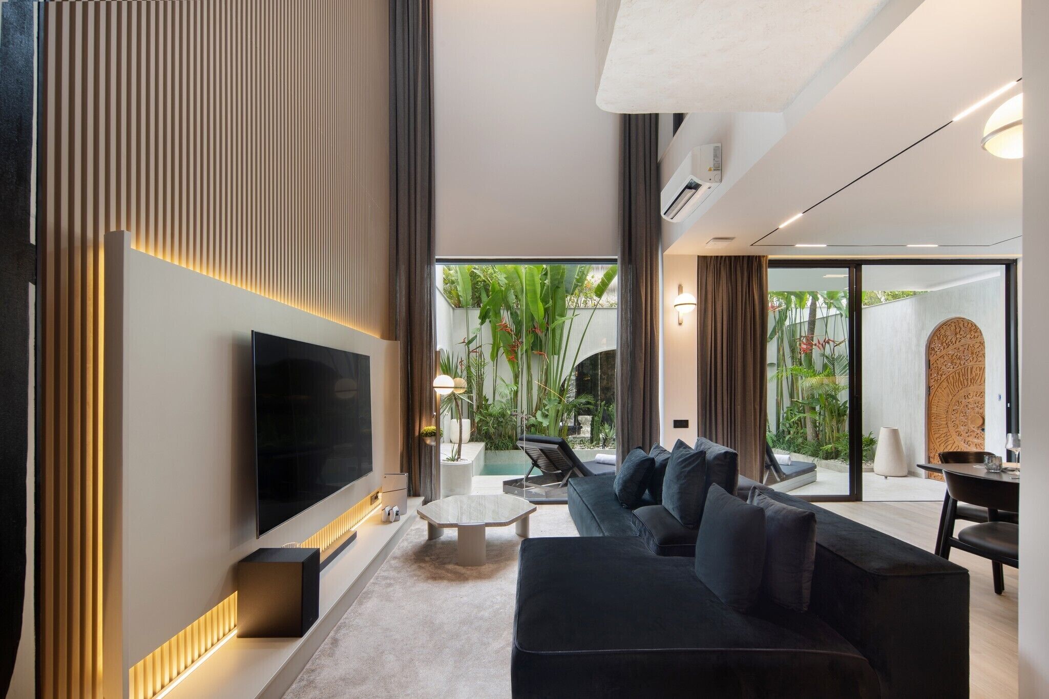 Three-Bedroom Villa White 1 | Sala de estar