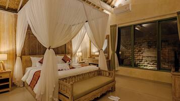 Quartos à prova de som, Wi-Fi de cortesia, roupa de cama
