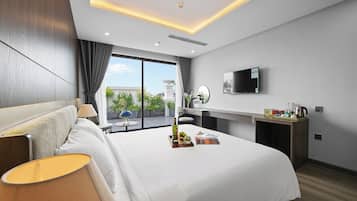 Roupa de alta qualidade, minibar, cofre no quarto