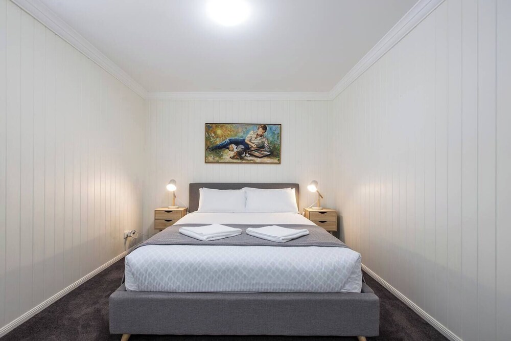 Fernberg Cottage Sunny Queenslander Charm - Brisbane | Vrbo
