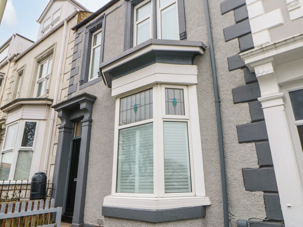 16 Seafield Terrace - South Shields
