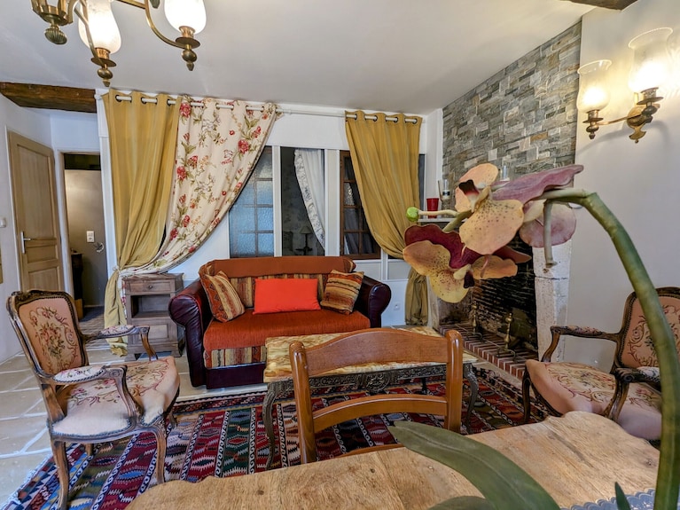 Cozy Apartment In Le Blanc Center, Near Castle - Le Blanc