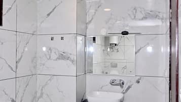 Quarto Deluxe | Casa de banho
