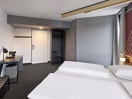Quarto casal (French bed) | Wi-Fi de cortesia