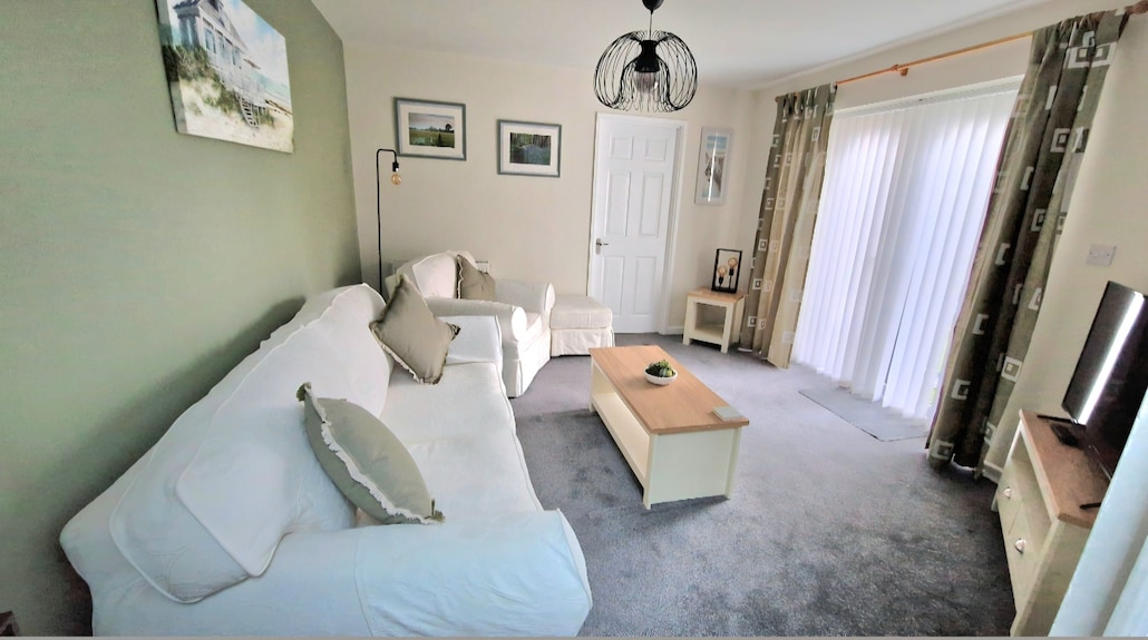 Cosy, Spotless Apartment Near Cruise Port With Thoughtful Extras - Southampton