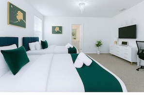 Quarto quádruplo família, 2 camas de casal, para não fumantes, banheiro privativo | Roupas de cama antialérgicas, Wi-Fi de cortesia, roupa de cama