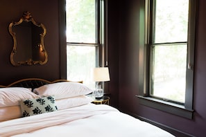 Quarto de Luxo, 1 cama king-size, aceitam-se animais de estimação, no rés do chão | Minibar, secretária, secretária adequada para computadores portáteis