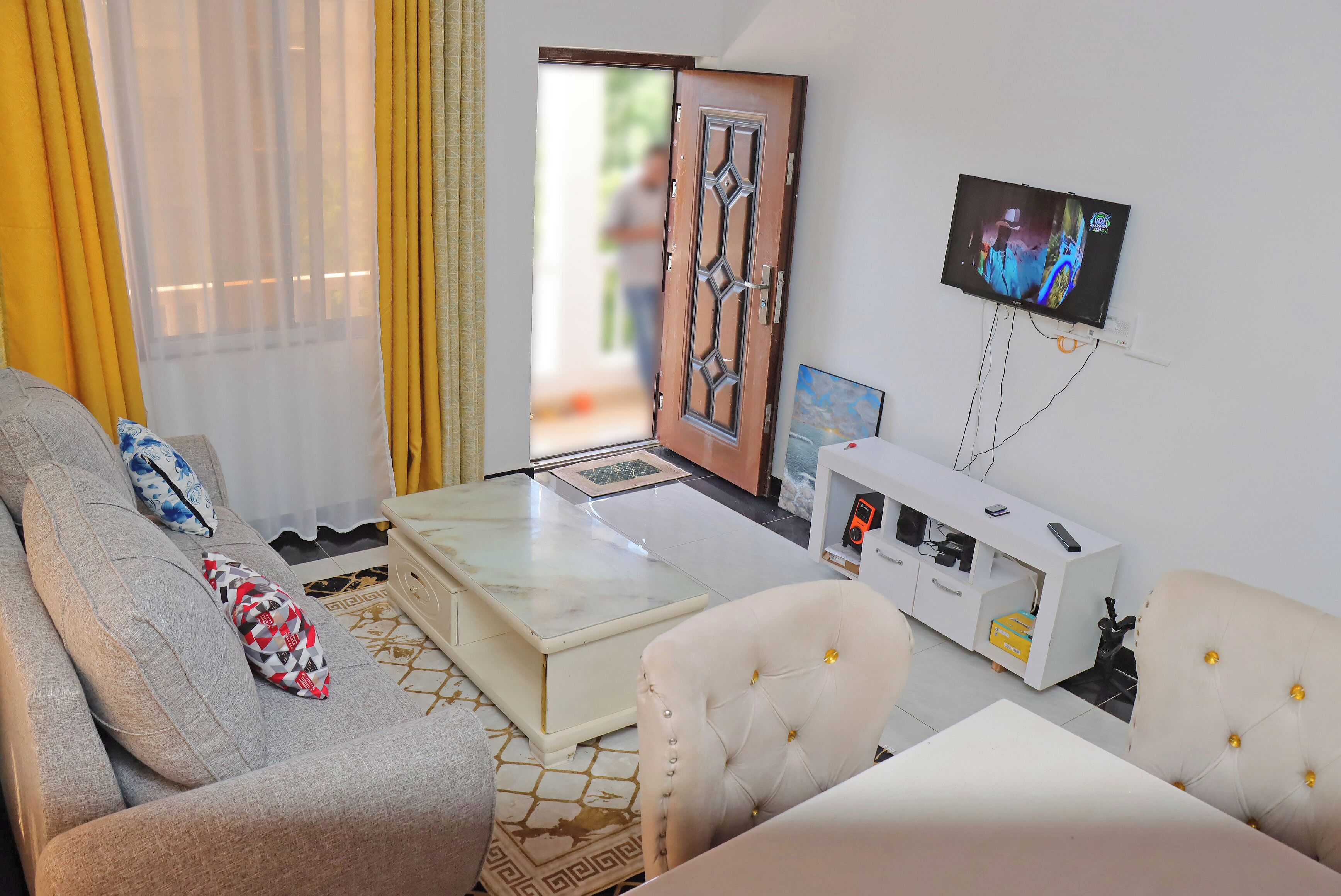 Cozy 1-bedroom With Free Swimming Pool,free Parking And Hotshower - Diani Beach