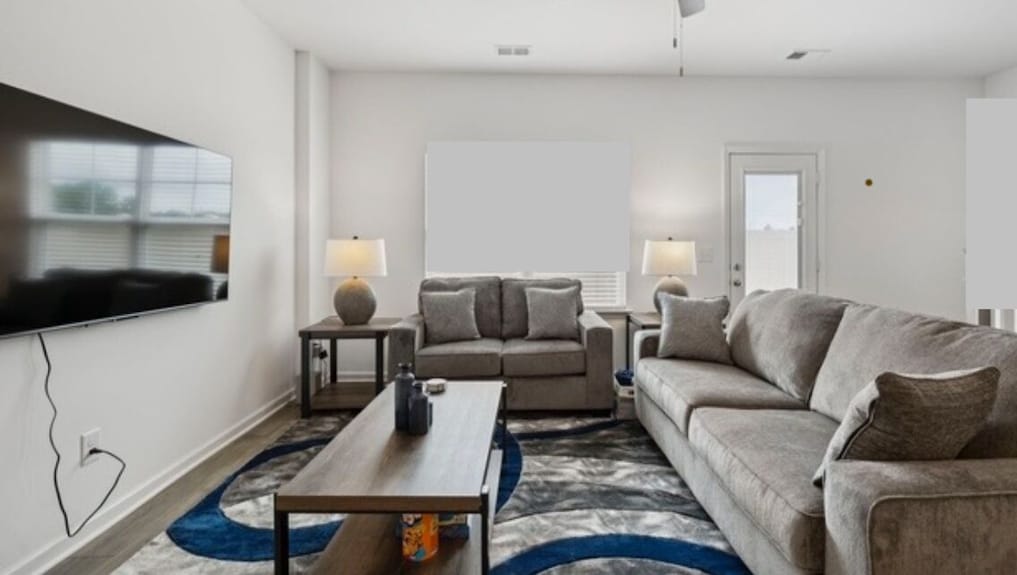 Newly Built Charming 3-bedroom Townhome With Amenities Spring Hill - 哥倫比亞