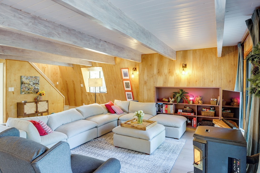 Walk To Village: Cozy Cabin In Pine Mountain Club! - Ventura County, CA