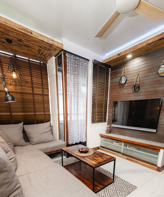 Modern 1br Walk To Beach & City Spots - Maldives