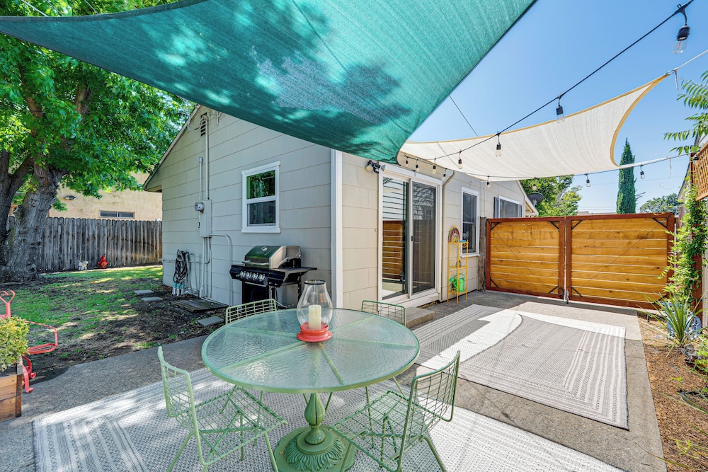 < 1 Mi To Oakland A's Park: West Sacramento Home - Sacramento, CA